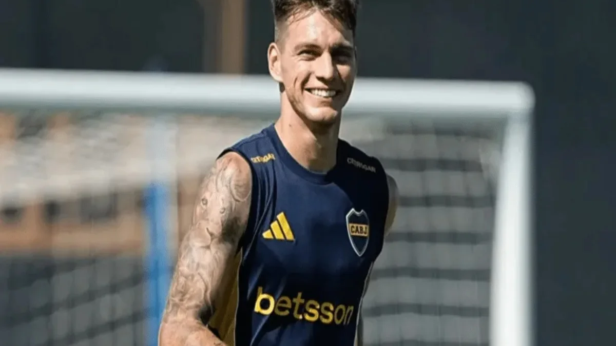 Riquelme no solo analiza el futuro de Exequiel Zeballos, sino también ...